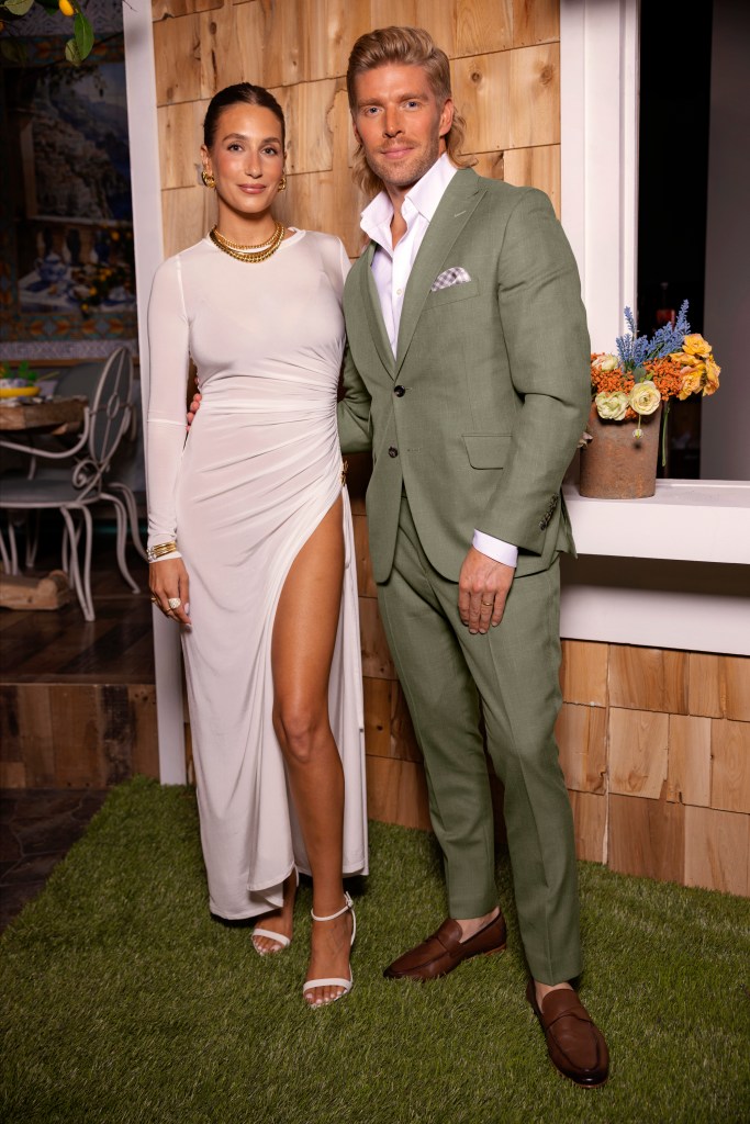 Kyle Cooke's 'Camera Roll' Joke Was a Major Red Flag - HeyCeleb News